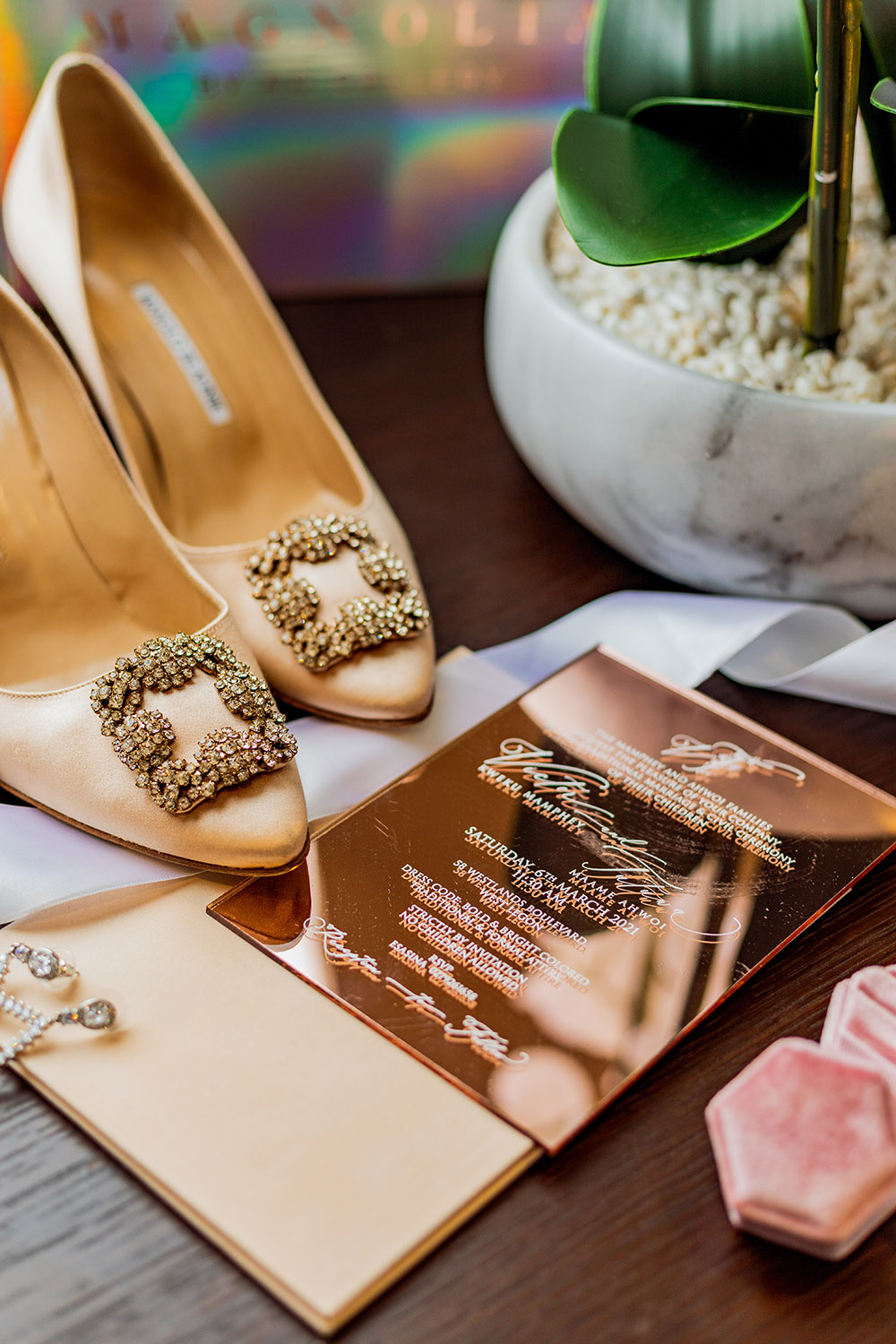 V + N Acrylic Suite – AD Gallery