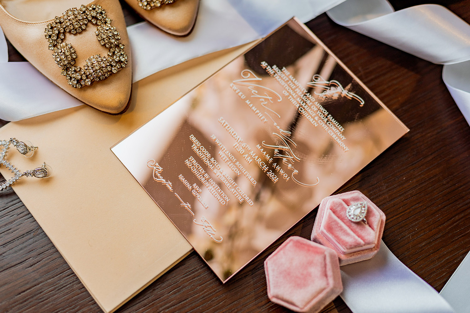 V + N Acrylic Suite – AD Gallery